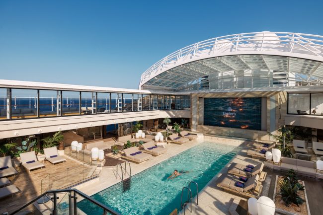 Bars & Lounges | Cruise Amenities